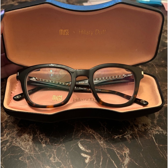 Muse | Accessories | Like New Muse By Hilary Duff Tortoise With Chain ...